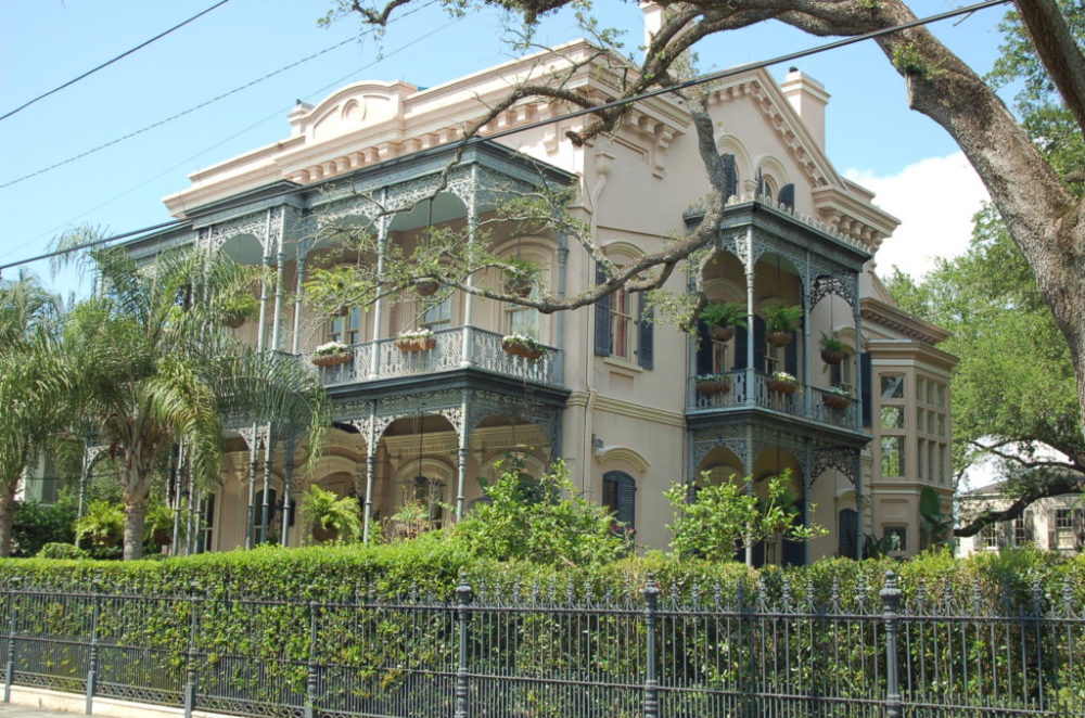 Free Self Guided Garden District Walking Tour New Orleans with Map