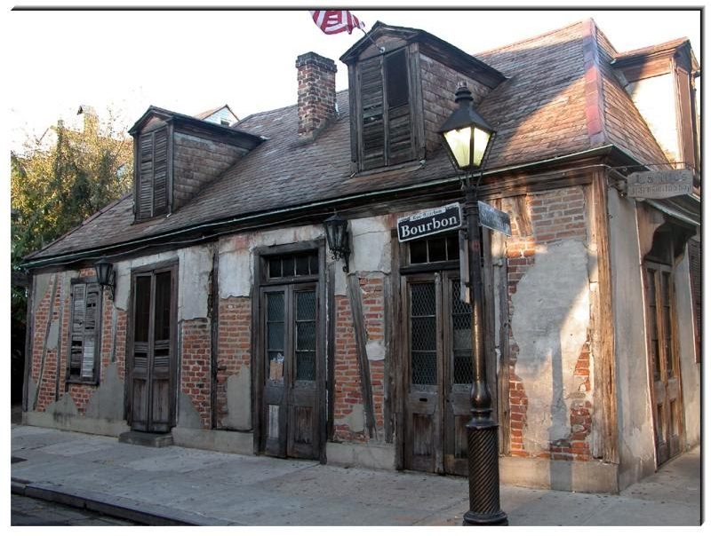 What is the architectural origin of the French Quarter?